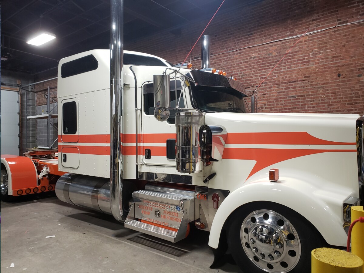 Vehicle Graphics – Streamline Graphics